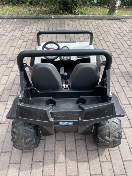 Štirikolesnik Peg Perego Polaris RZR