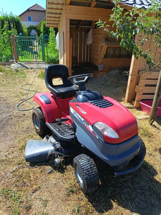 Castelgarden vrtni traktor