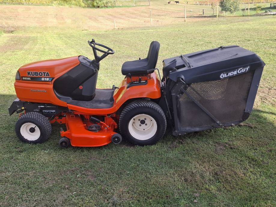 Dizel Kubota Vrtni traktor Kosilnica Kardan Servo Mulčar