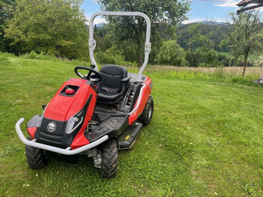 GOLJATH - 4X4 VRTNI TRAKTOR ZA STRME TERENE