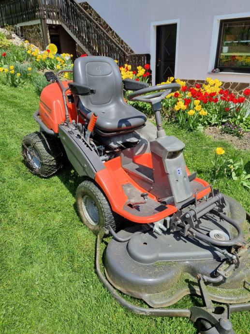 PRODAM VRTNI TRAKTOR HUSQVARNA RIDER PF 21 AWD 4x4