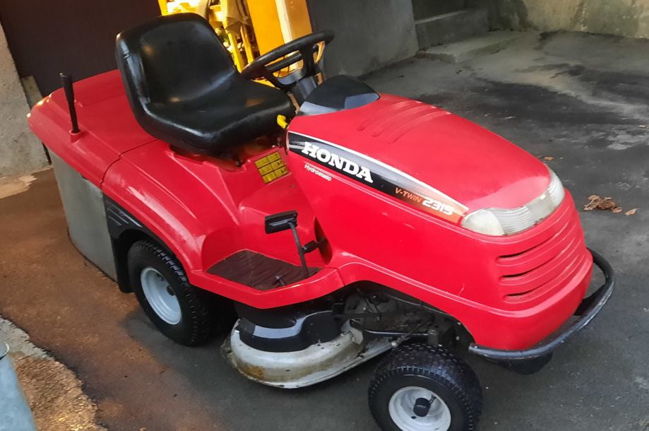 Vrtni traktor Honda