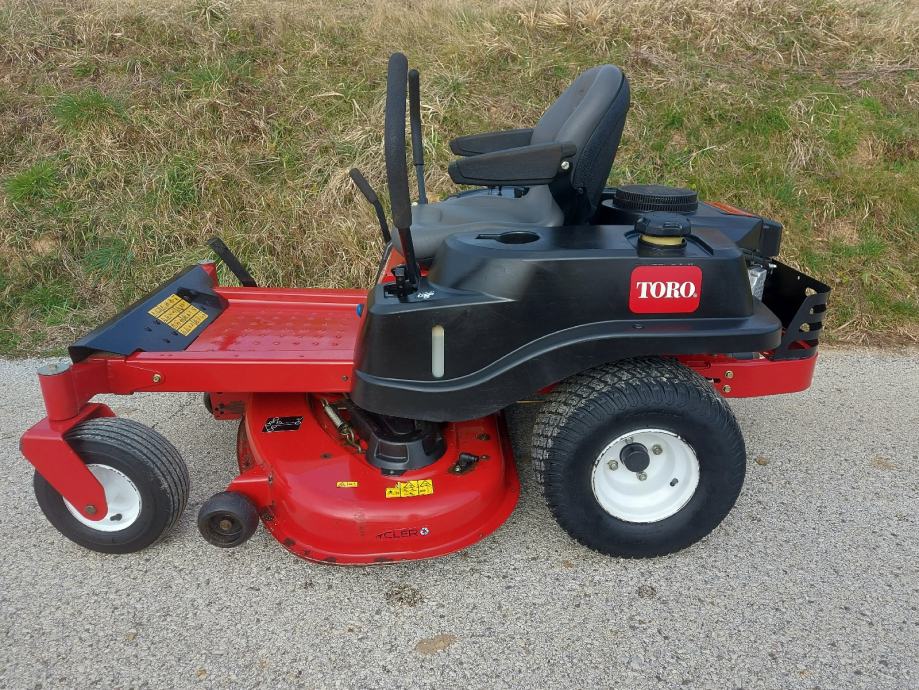 Vrtni traktor Toro Pro 24HP ZS5000 zero turn kosilnica mulčar