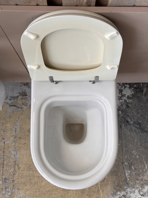 WC školjka Dolomite, talna, z desko - 4x