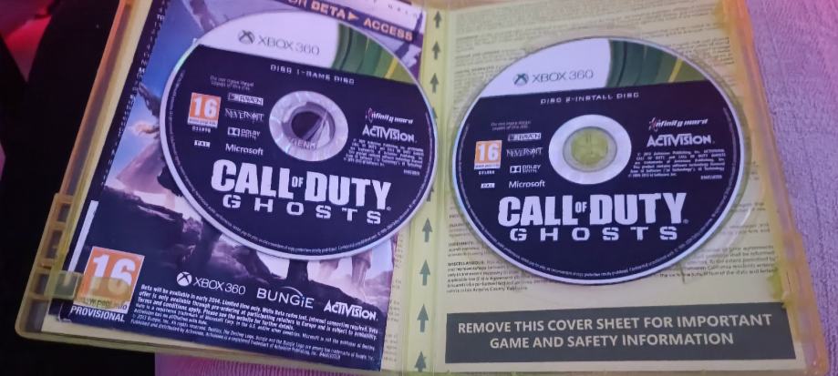 Xbox 360 + Igrca + Nap. (Brez kontrolerov)