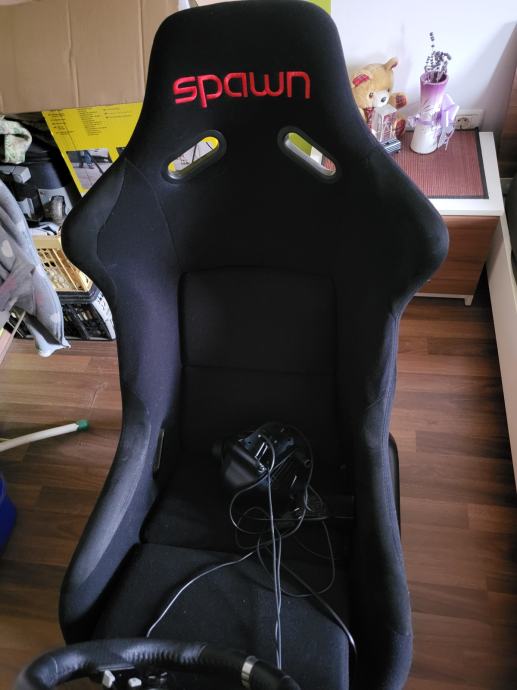 XBOX One 1T + Spawn Sedež Volan Logitec G290, +Menjalnik