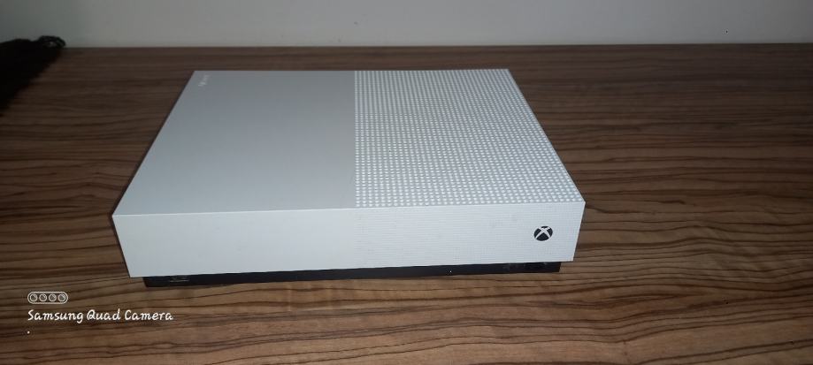 Xbox One S All Digital Edition 1 terabajt