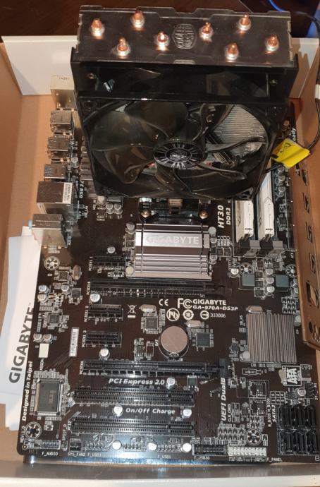 AMD FX 6300 | GIGABYTE GA-970A-DS3P | 8 GB KINGSTON HYPERX 1600MHZ RAM