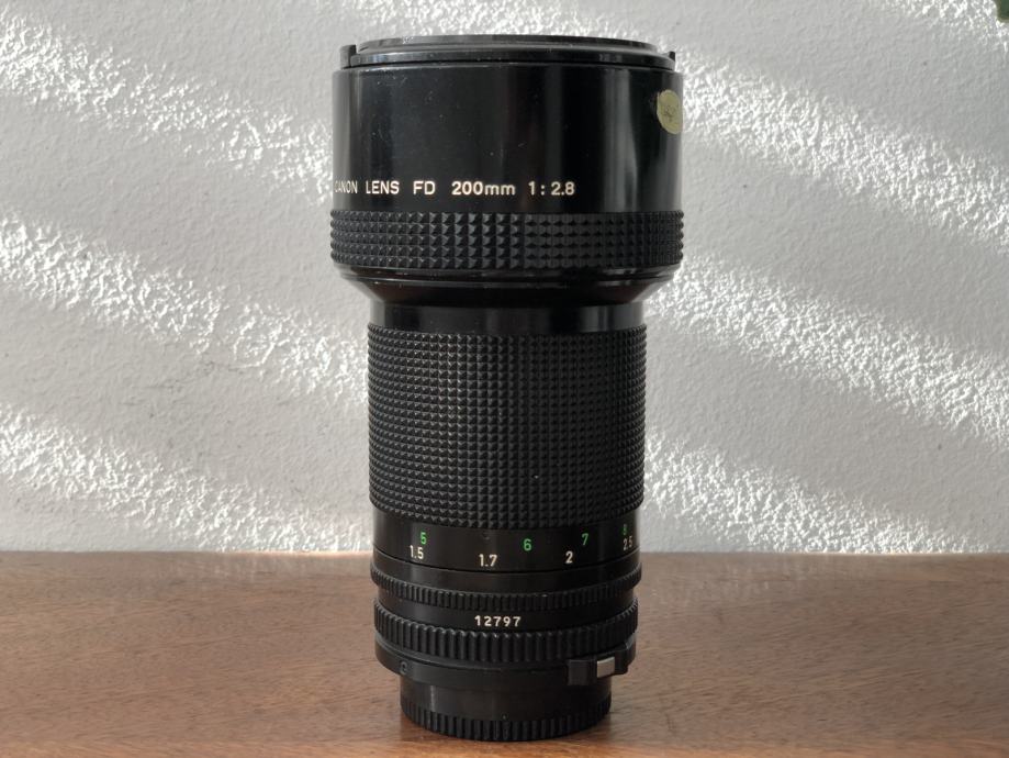 Canon nFD (fd) 200 mm f2.8
