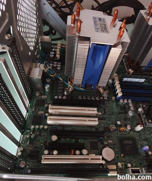 SuperMicro X8DAi LGA1366 + 2x intel Xeon E5620 + Hladilnik