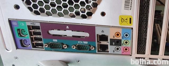 SuperMicro X8DAi LGA1366 + 2x intel Xeon E5620 + Hladilnik
