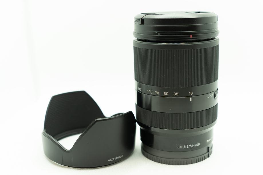 Sony E 18-200mm f/3.5-6.3 OSS SEL18200 E-mount apsc Sony