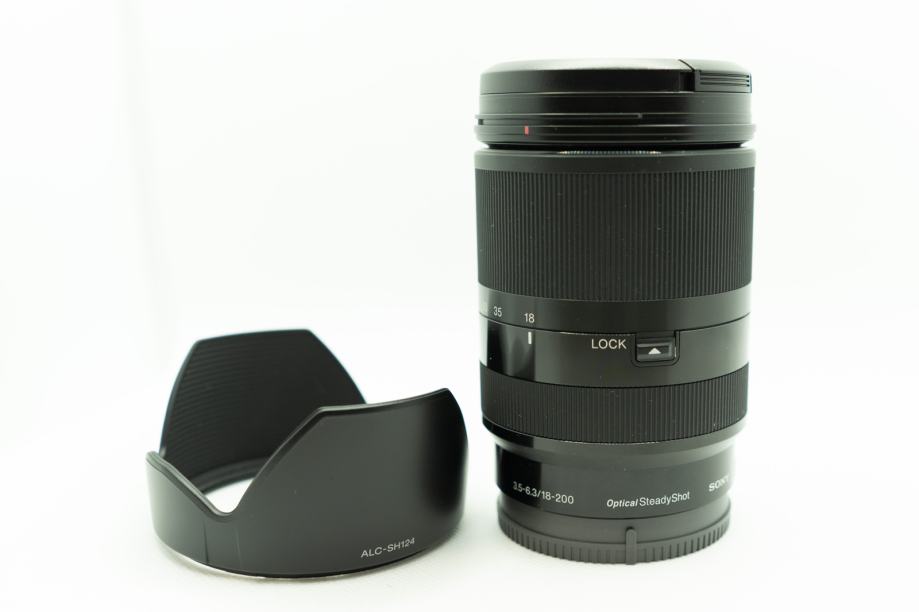 Sony E 18-200mm f/3.5-6.3 OSS SEL18200 E-mount apsc Sony