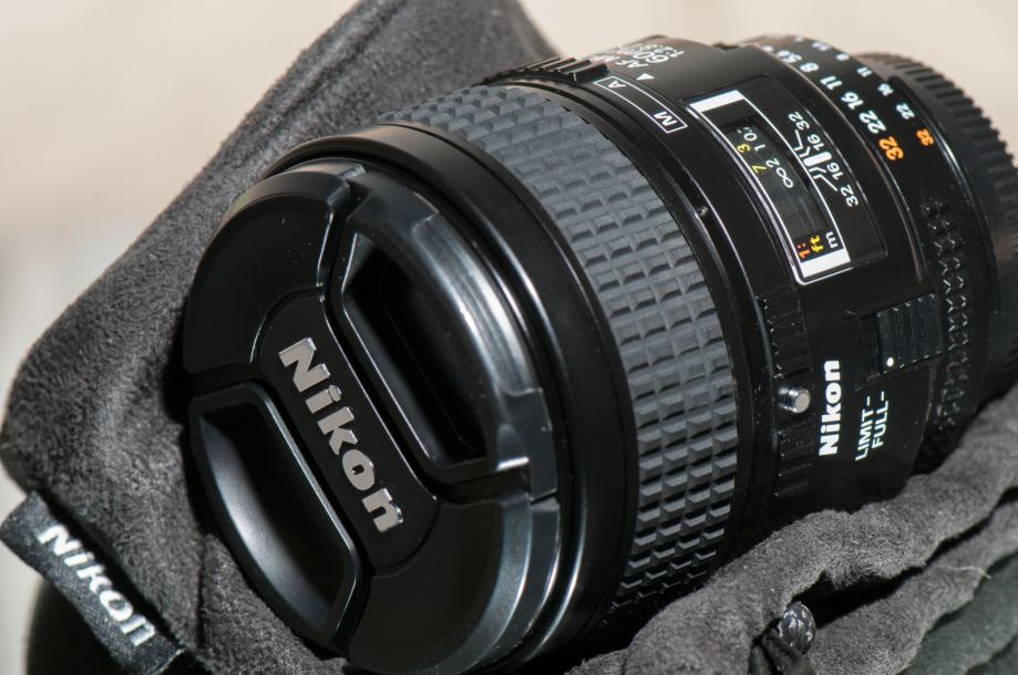Nikon MICRO NIKKOR 60mm f/2.8 AF-D full frame (kot nov)