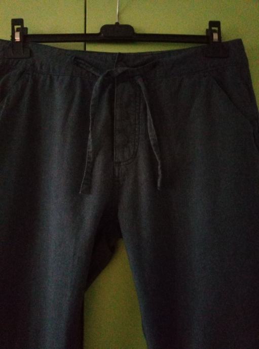 moške športne hlače št M obseg pasu 84cm