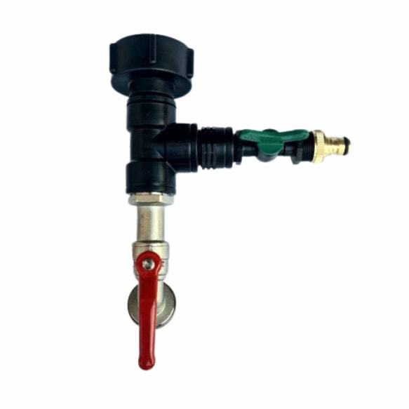 Adapter s pipo 1 in priklopom za vrtno cev za IBC cisterno
