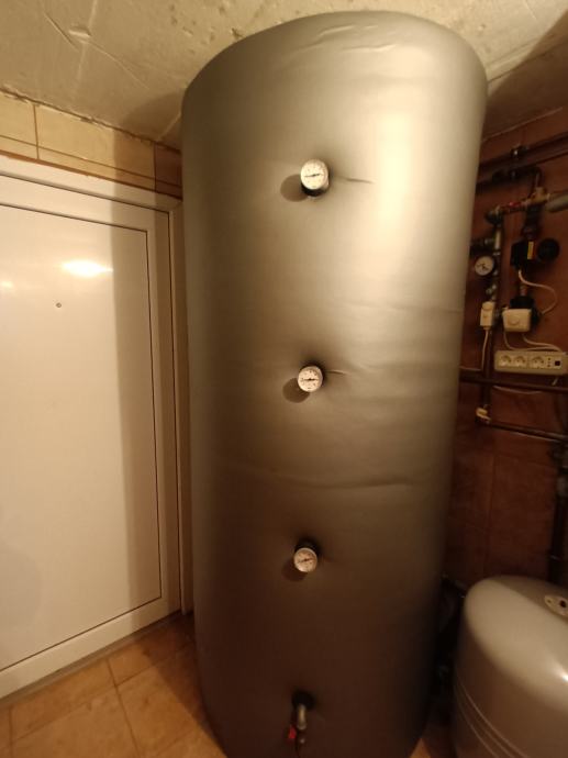 Zalogovnik za vodo 1000 L Centrometal