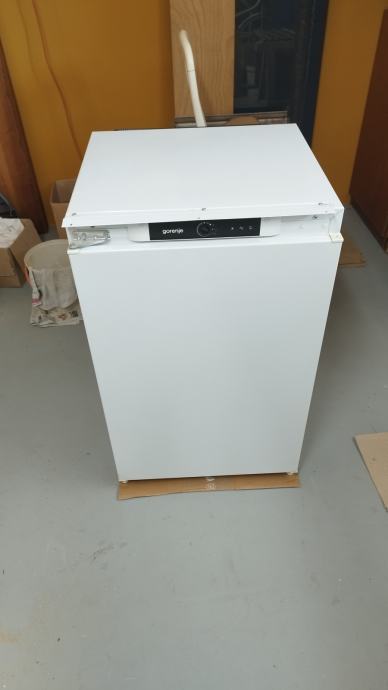 vgradnja zamrzovalna omara Gorenje ZOI1127, dimenzij 87,5x54x54
