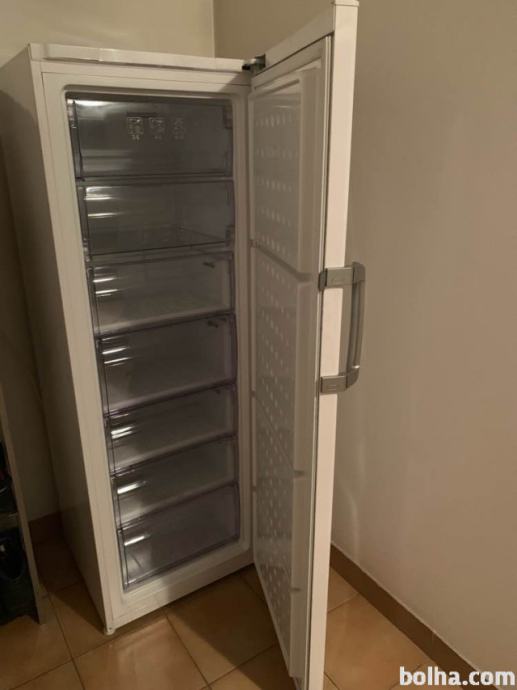 Zamrzovalna omara Beko