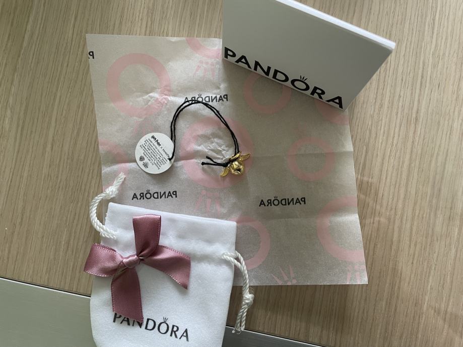 pandora obesek Harry Potter zlati zviz