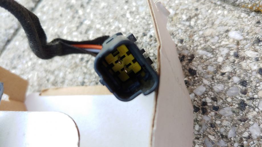 Tretja zavorna luč 6351 HH za Citroen
