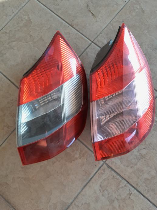 Zadnja luč renault scenic