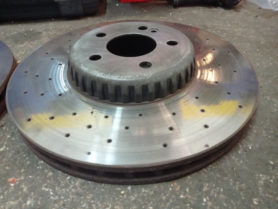 Zavorni disk Brembo - Mercedes AMG