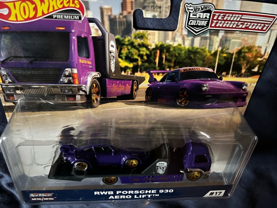 Hot wheels RWB porsche 930 aerolift team transport premium