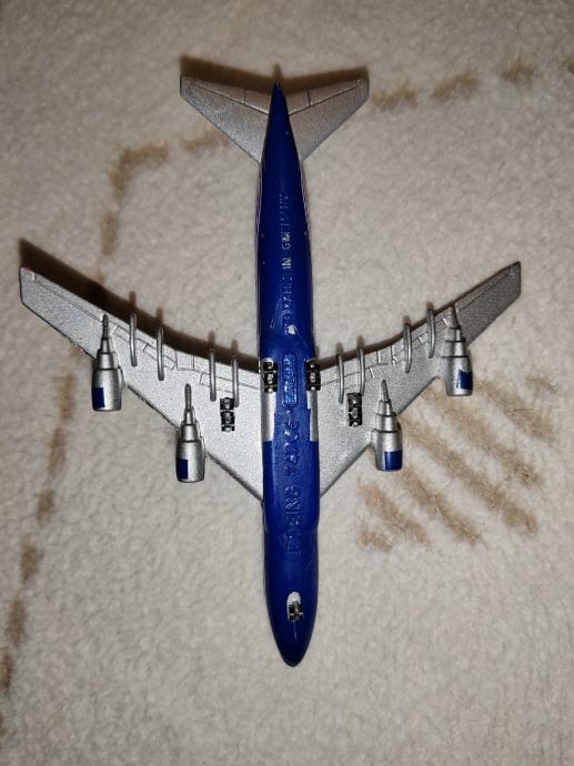 Igrača model avion letalo Boeing 747