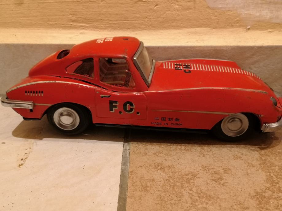 Kovinski avtomobil JAGUAR MR 627 Fire chief,gasilsko vozilo, pločevina