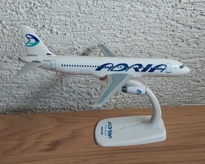 LETALO ADRIA AIRWAYS MAKETA
