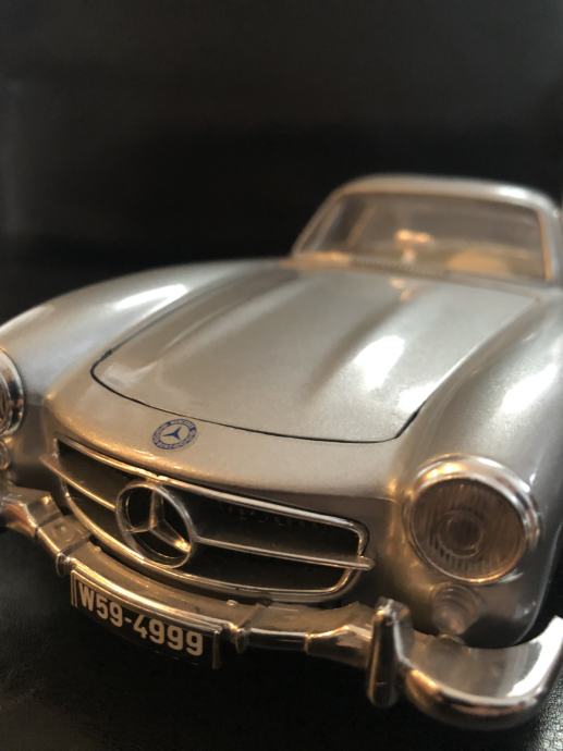 Mercedes benz 300 sl goldwing