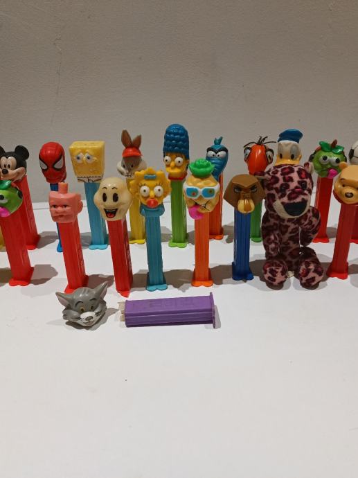 pez figure