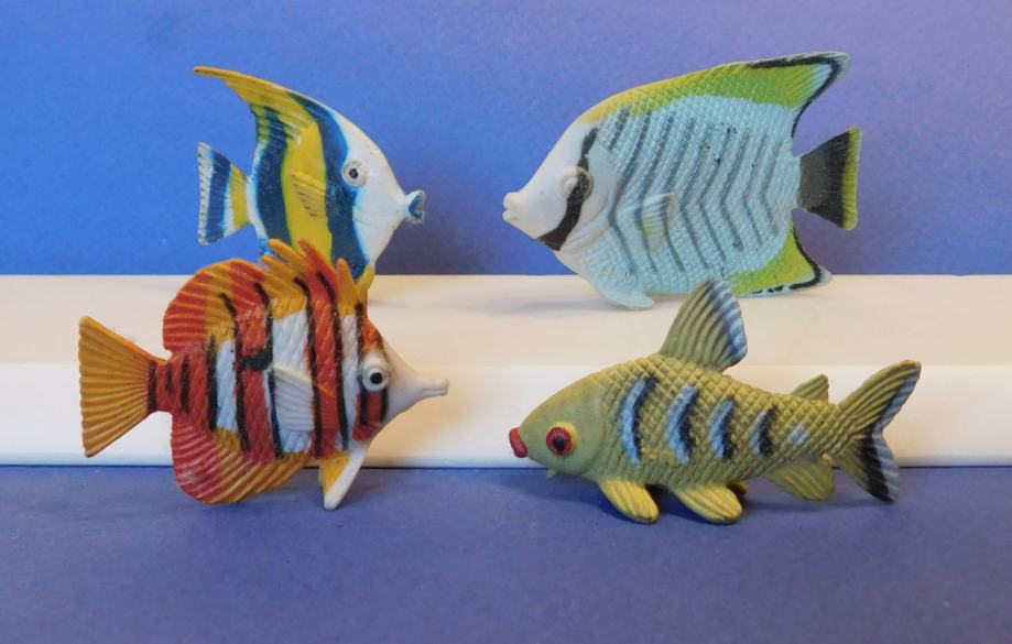 STARE IGRAČE FIGURICE TROPSKE RIBICE