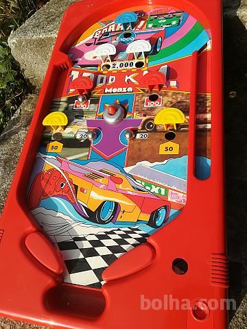 starejši fliper,stara igrača,igra