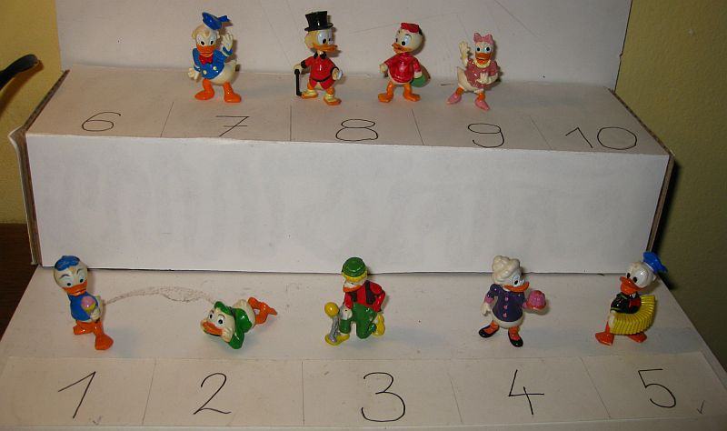 Vintage kinder figure