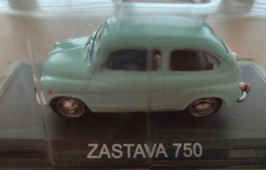 Avtomobilček Zastava 750 Fičo + revija nov Jugoslavija retro vintage