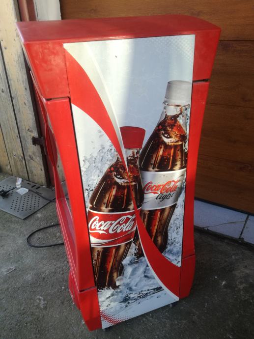 Coca Cola hladilnik