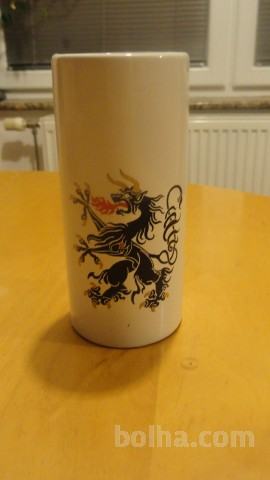 karantanski panter kozarec(vaza)