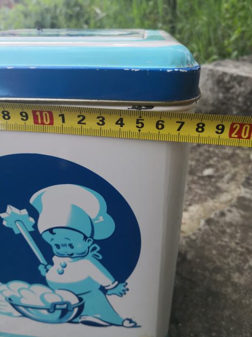 Kovinska škatla kuharček,večja škatla kuharčka,