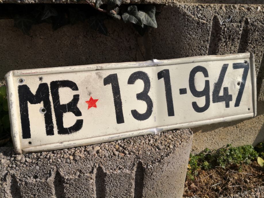Stara registrska tablica MB, starinska tablica, Yugoslavia