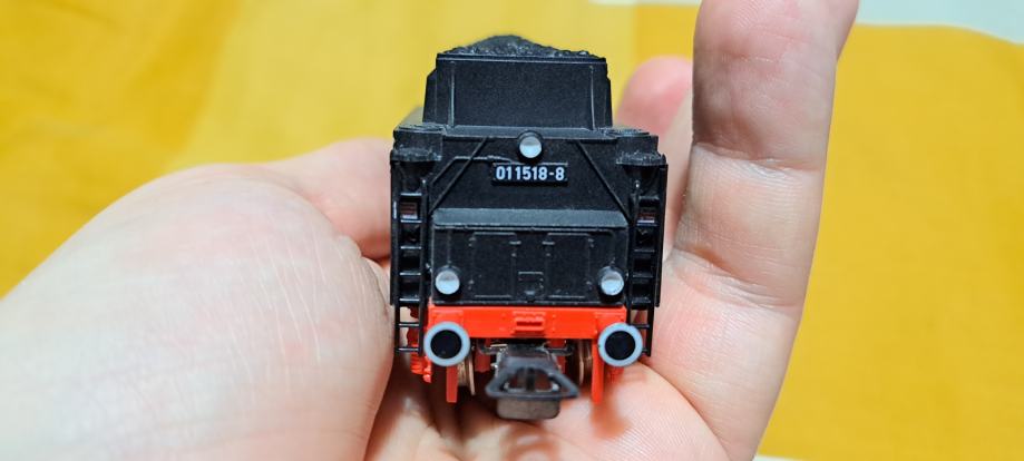 1:87 HO merilo PIKO BR 01 1518 8 parna lokomotiva dummy