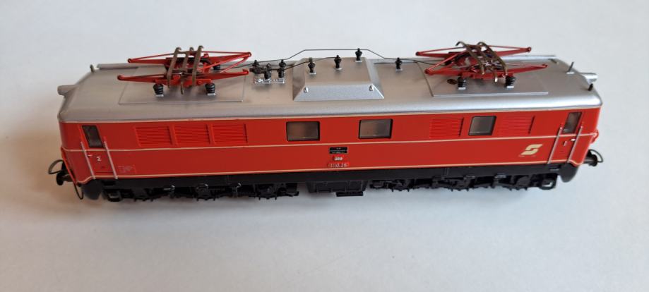1:87 HO merilo ROCO električna lokomotiva OBB 1110