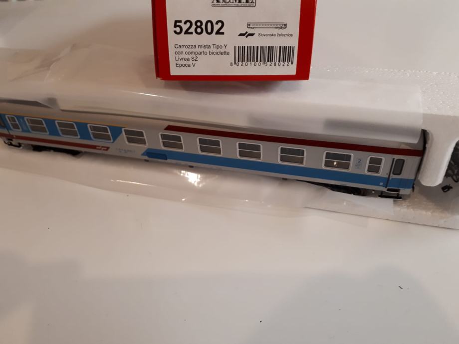 REZERVIRANO ACME 52802 SZ
