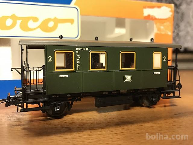 Potniški lokalni vlak Roco - komplet 5 vagonov