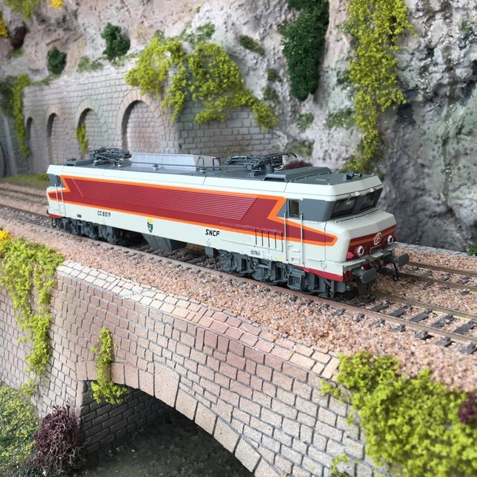 Prodam naša BRIŽITKA NHJ2372 SNCF, electric locomotive class CC 6517