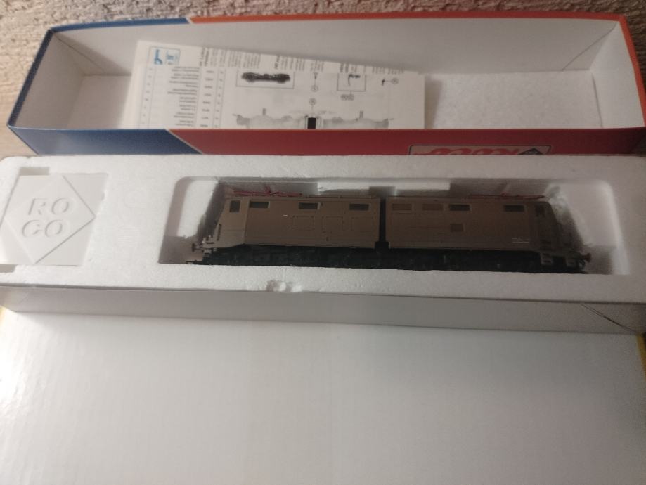 roco 645-105 vitrinski model d.s.s