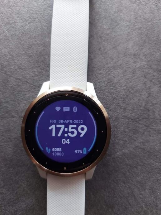 Ženska pametna ura Garmin Vivo Active 4S