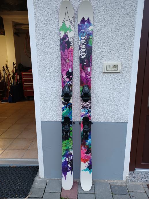 Allmountain twin tip smuči Atomic elisyan 168