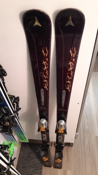 Smuči Atomic Balanze 9:6 Diva 152 cm, R 12.5 m